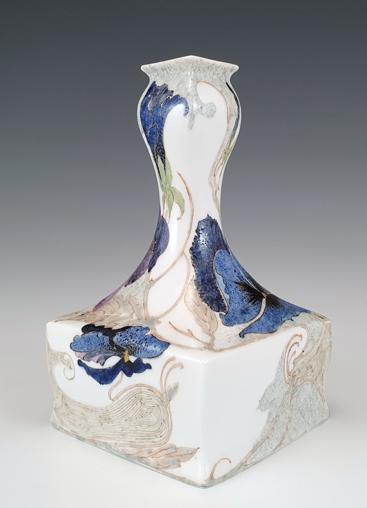 Sam Schellink - Eggshell Porcelain Plate, 1903 | Rozenburg | For Sale